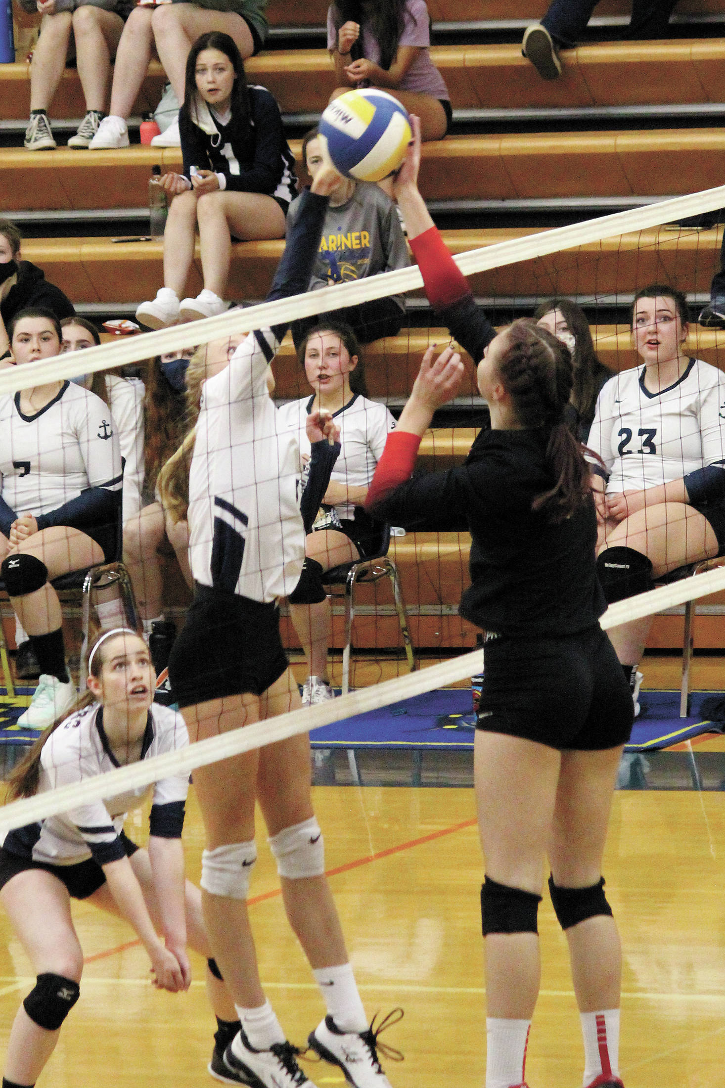 Kenai volleyball defeats Homer | Peninsula Clarion