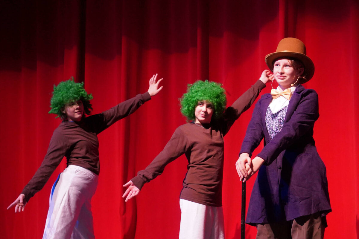 Nikiski stages student-directed production of ‘Wonka’ | Peninsula Clarion