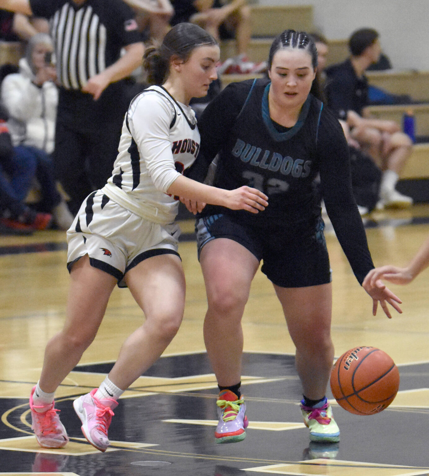 Friday hoops roundup: Nikiski girls, Houston boys notch victories ...