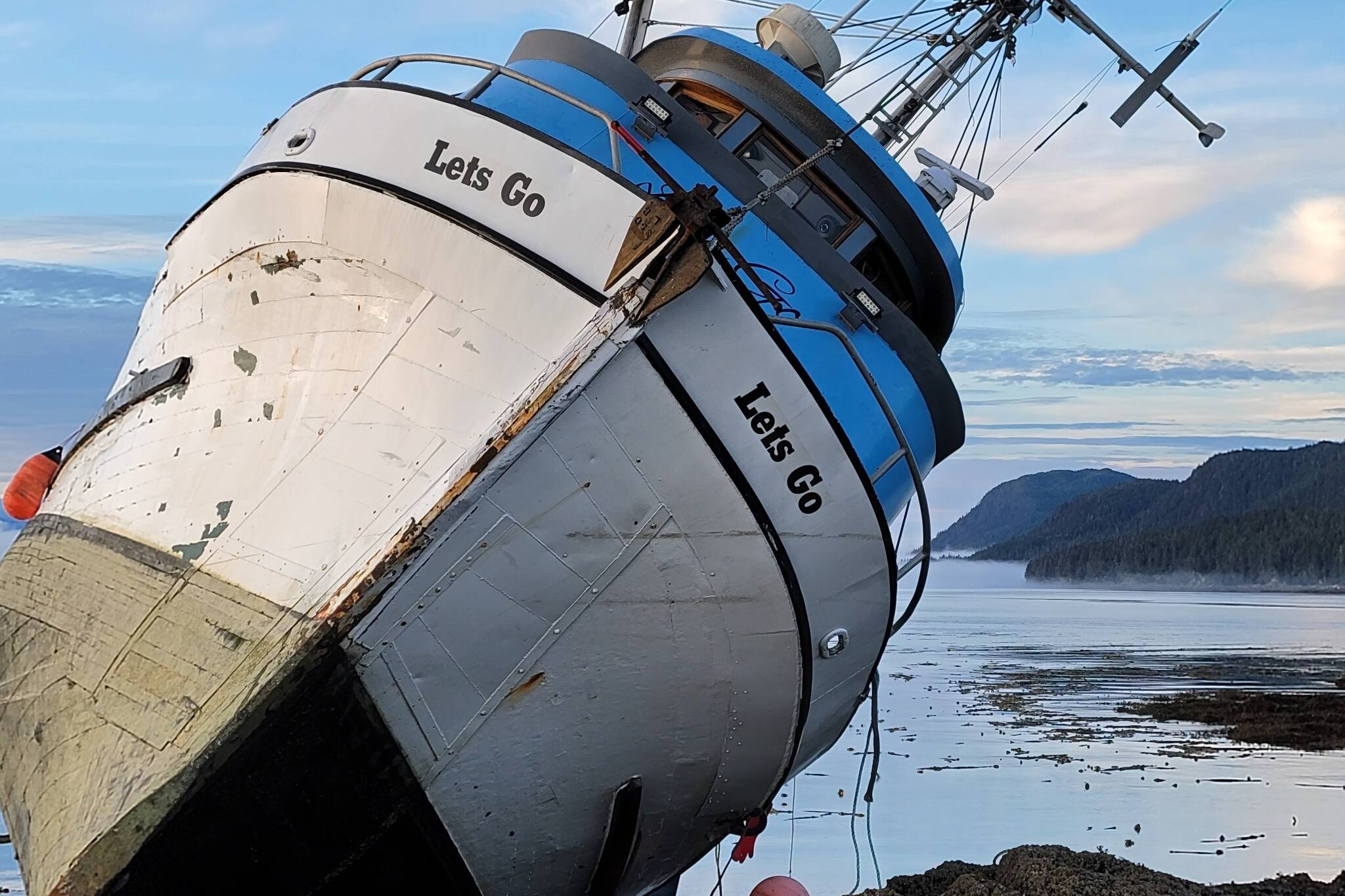 Juneau police chief rescues crew from grounded ship | Peninsula Clarion