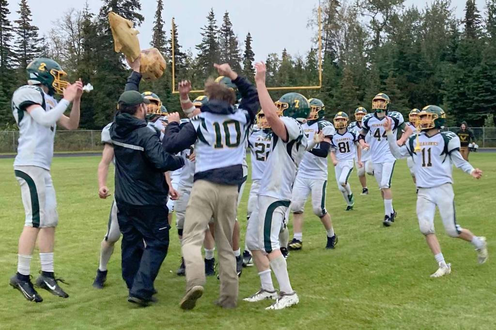 Seward football takes Fish Bowl from Nikiski | Peninsula Clarion